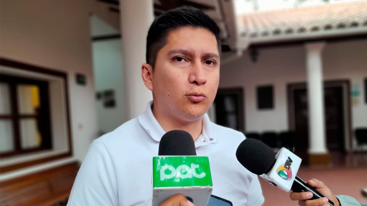 Hijo del gobernador de Santa Cruz: Disconformidad de los estudios ...