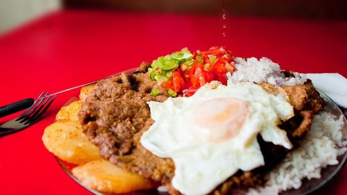 El Silpancho Cochabambino: Una Joya de la Gastronomía Boliviana | RED PAT